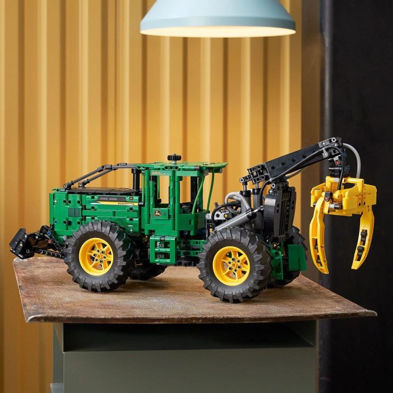 LEGO® 42157 Technic John Deere 948L-II Skidder – Otten Speelgoed 2.0